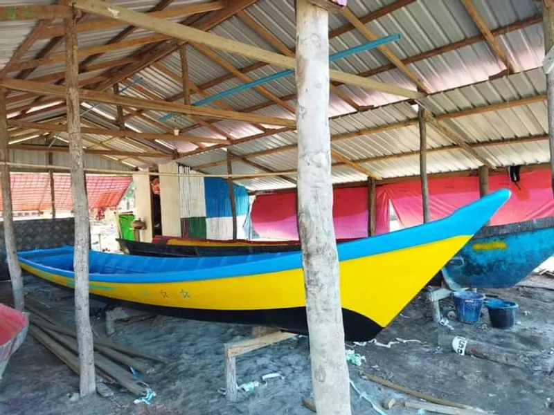 Rakhine private fiber boat industry faces existential crisis due to ...